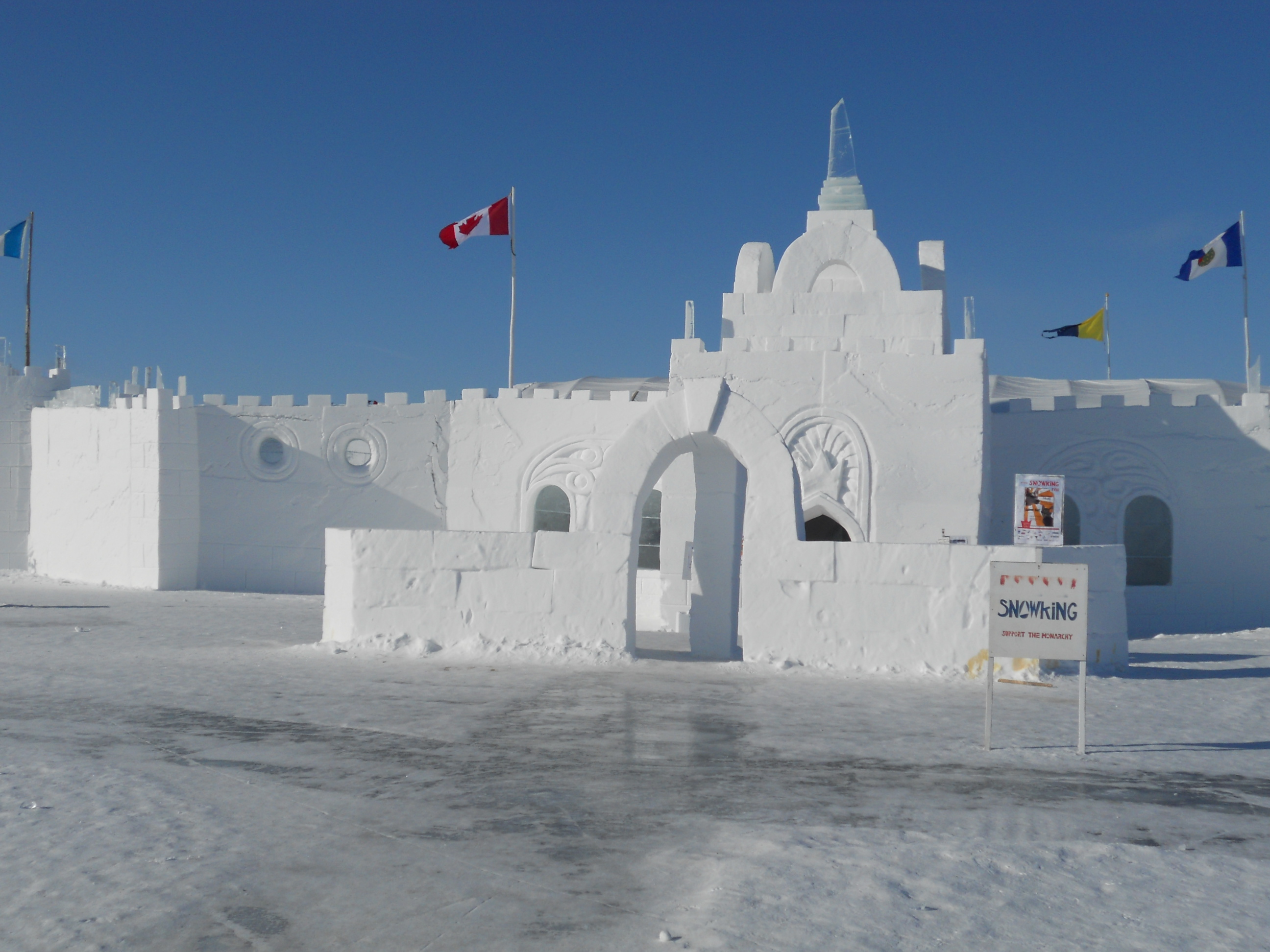 Snow castle | FrozenTrini